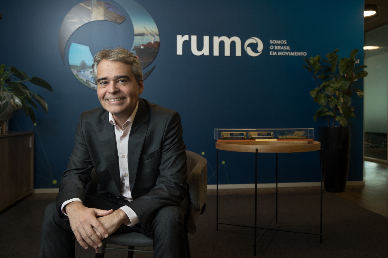 CEO da Rumo diz que Santos é melhor opção para exportar granel vegetal ...