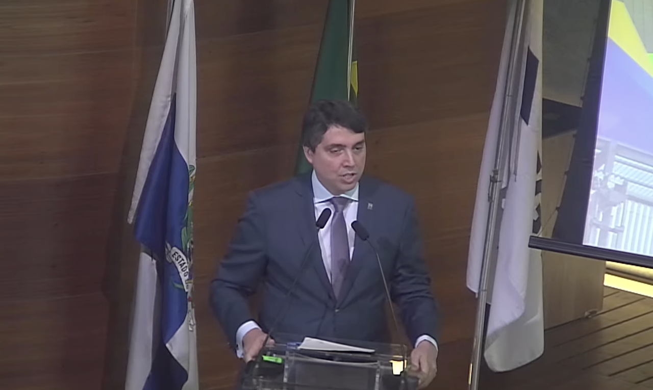 'Precisamos enfrentar debate do licenciamento', diz novo diretor da ANP ...